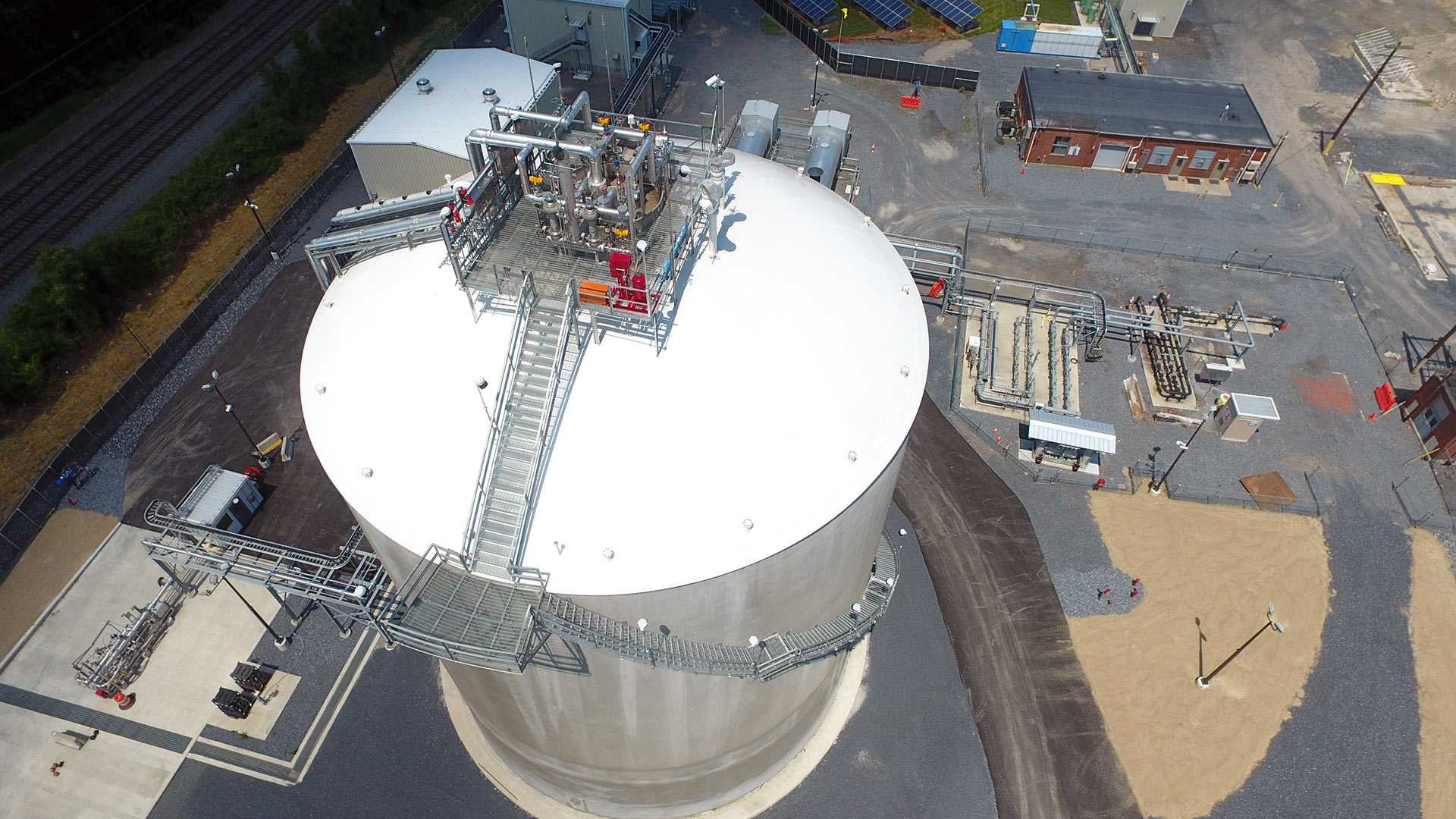 UGI Energy Services LNG Storage Tank - Steelton, PA - Preload International